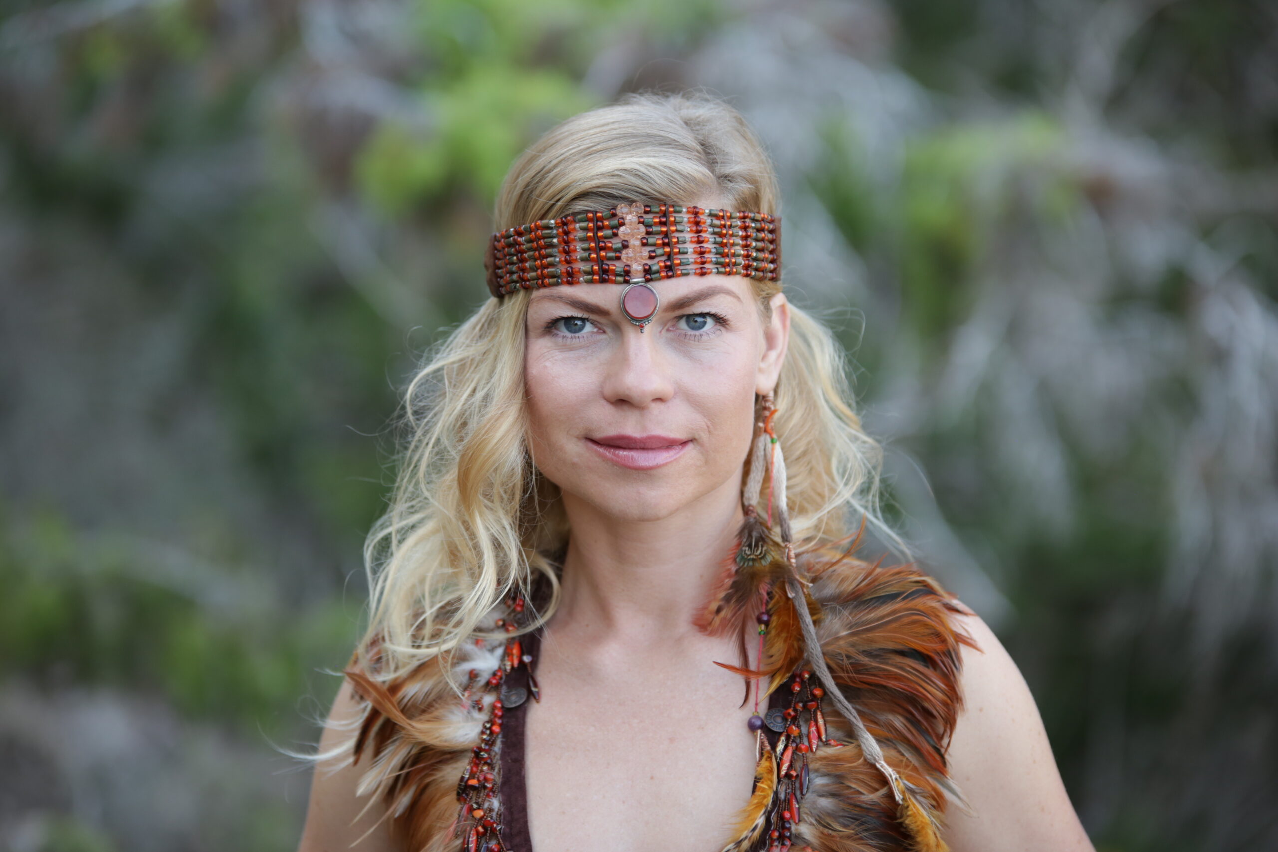 Moteris – žemė - Now Be You